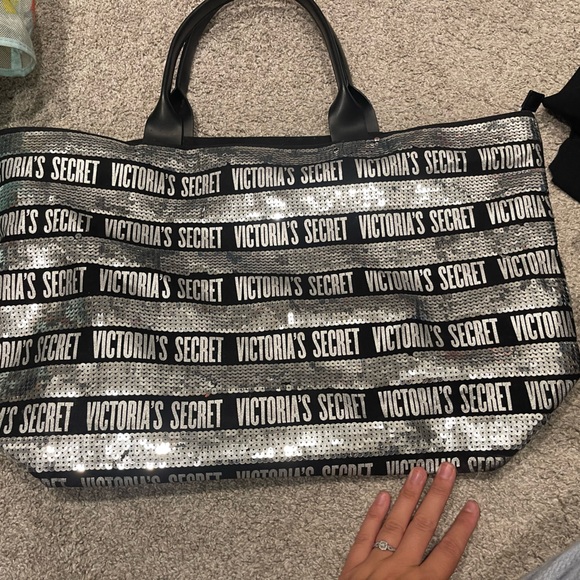 Victoria's Secret | Bags | Vs Tote | Poshmark